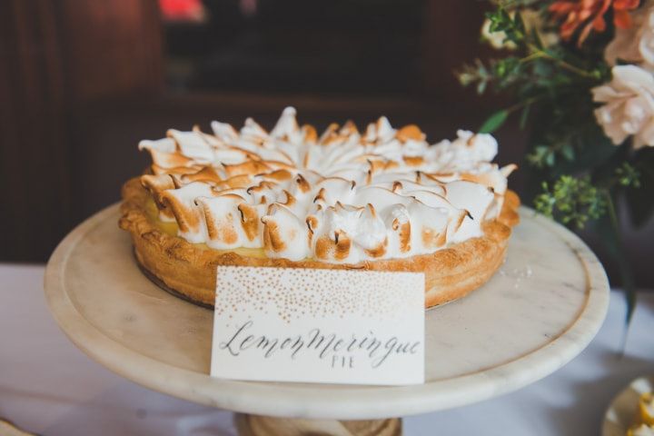 6 Ways to Serve Pie at Your Wedding