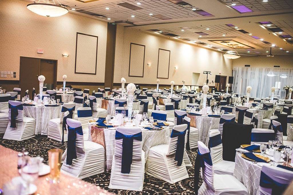 Victoria Inn Hotel & Convention Centre - Reviews, Photos & Deals 2026 ...