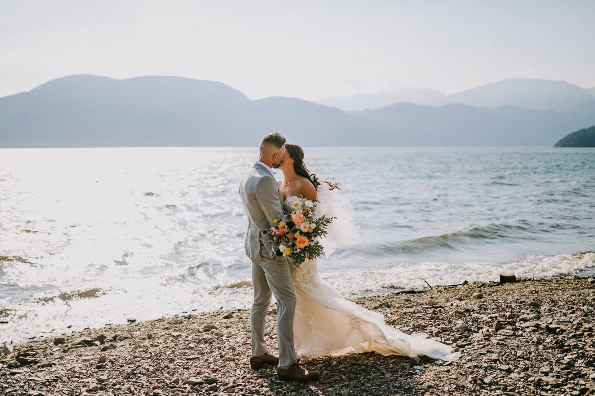 The Lodge on Harrison Lake - Reviews, Photos & Deals 2026 - Harrison ...
