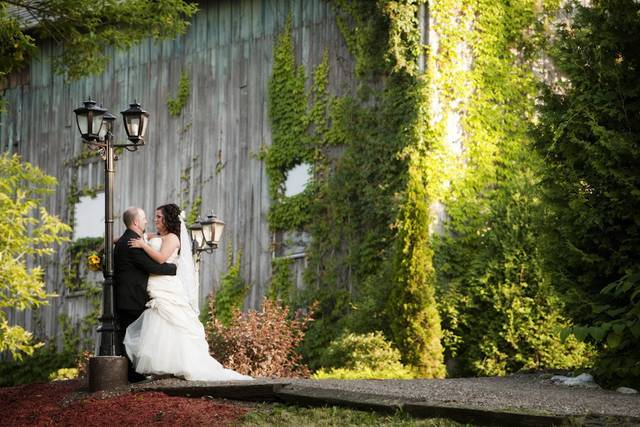 Elm Hurst Inn & Spa - Reviews, Photos & Deals 2026 - Ingersoll ...