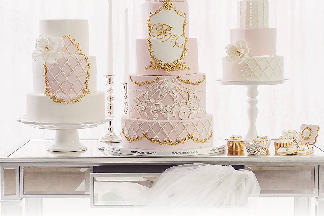 When Pigs Fly Pastries - Wedding Cake - Vancouver - Weddingwire.ca