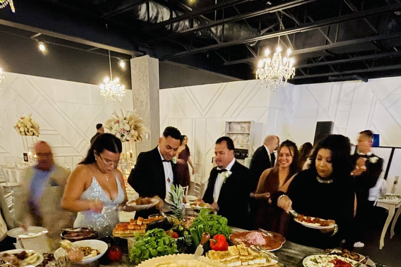 Prima Luna Salle De Reception - Reviews, Photos & Deals 2026 - Montreal ...